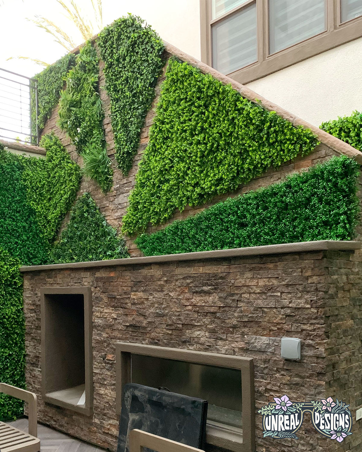 Expandable Outdoor Artificial Green Walls