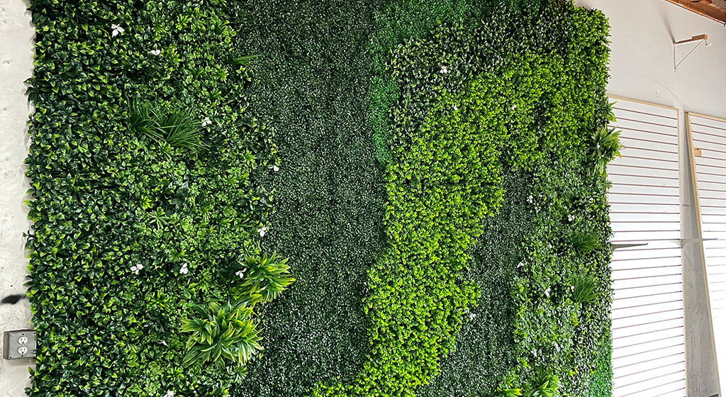 Why An Artificial Ivy Wall Is Better Than The Real One – Unreal Designs ...